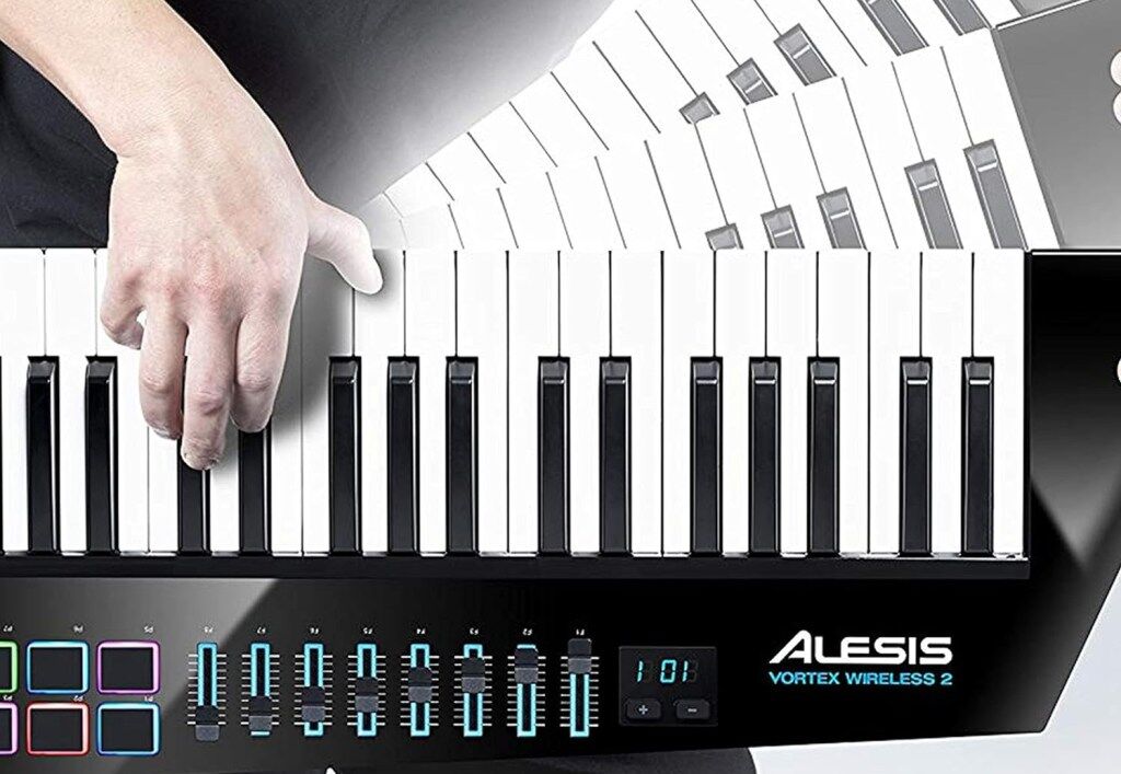 Features Of The Keytar That Will Transform Your Music Experience ...